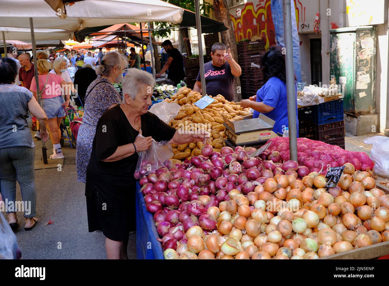 Food stall athens hi-res stock photography and images - Alamy