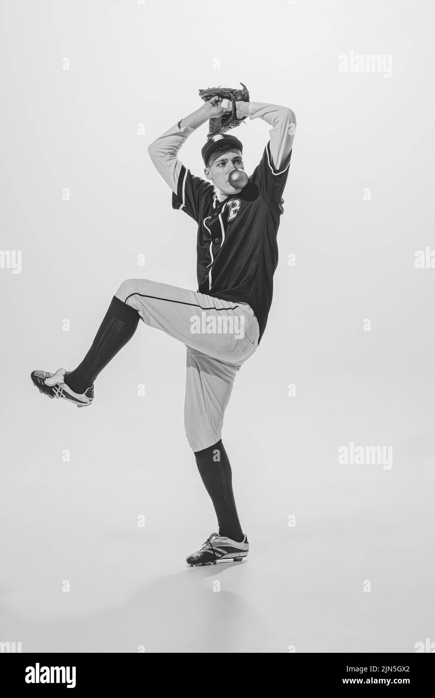 Swing kick Black and White Stock Photos & Images - Alamy