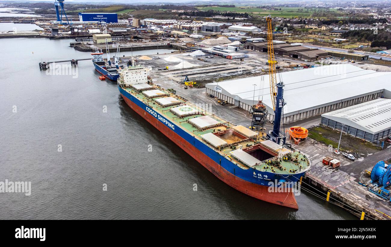 River port cargo tower hi-res stock photography and images - Alamy