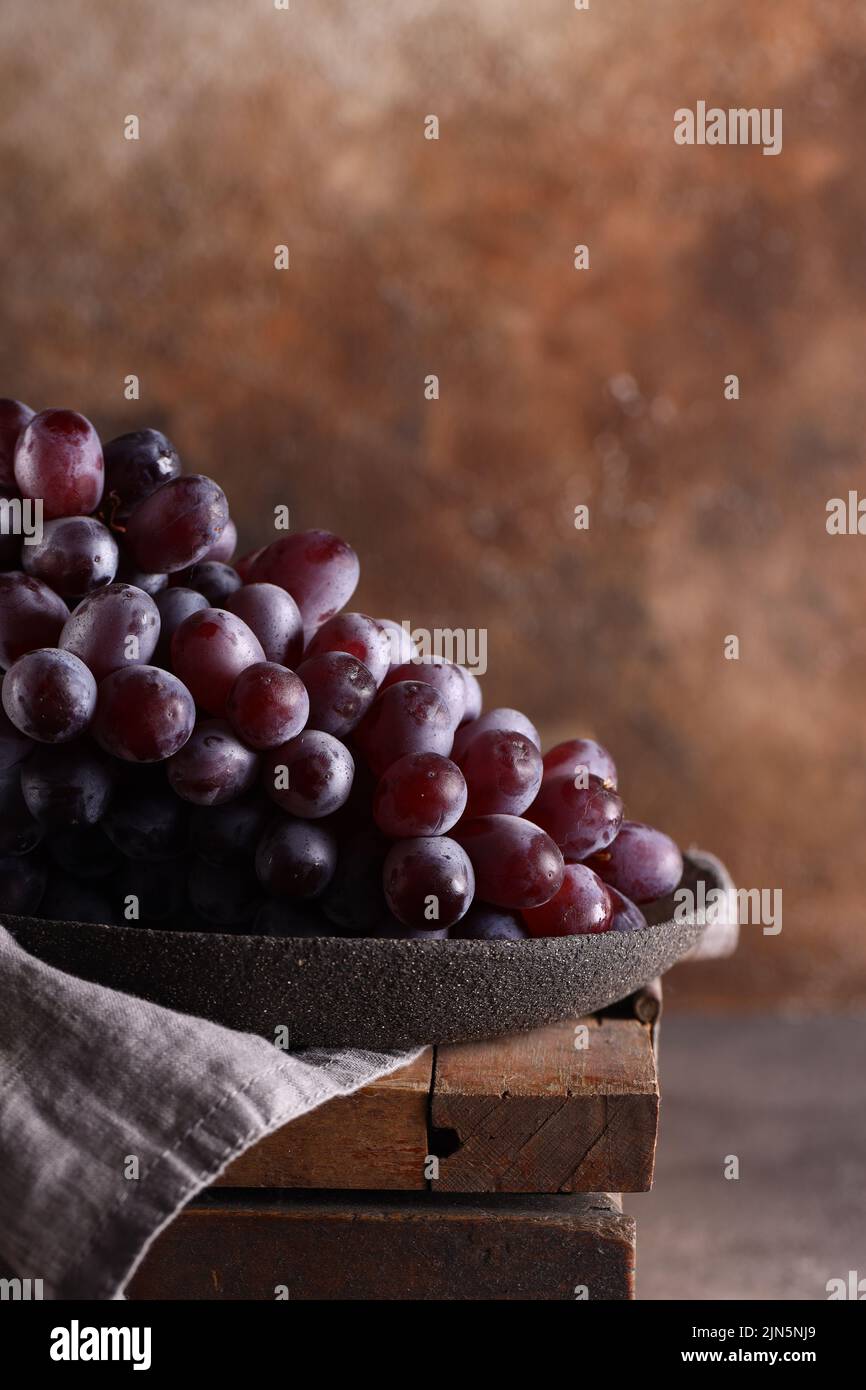 natural organic grapes rustic style Stock Photo - Alamy