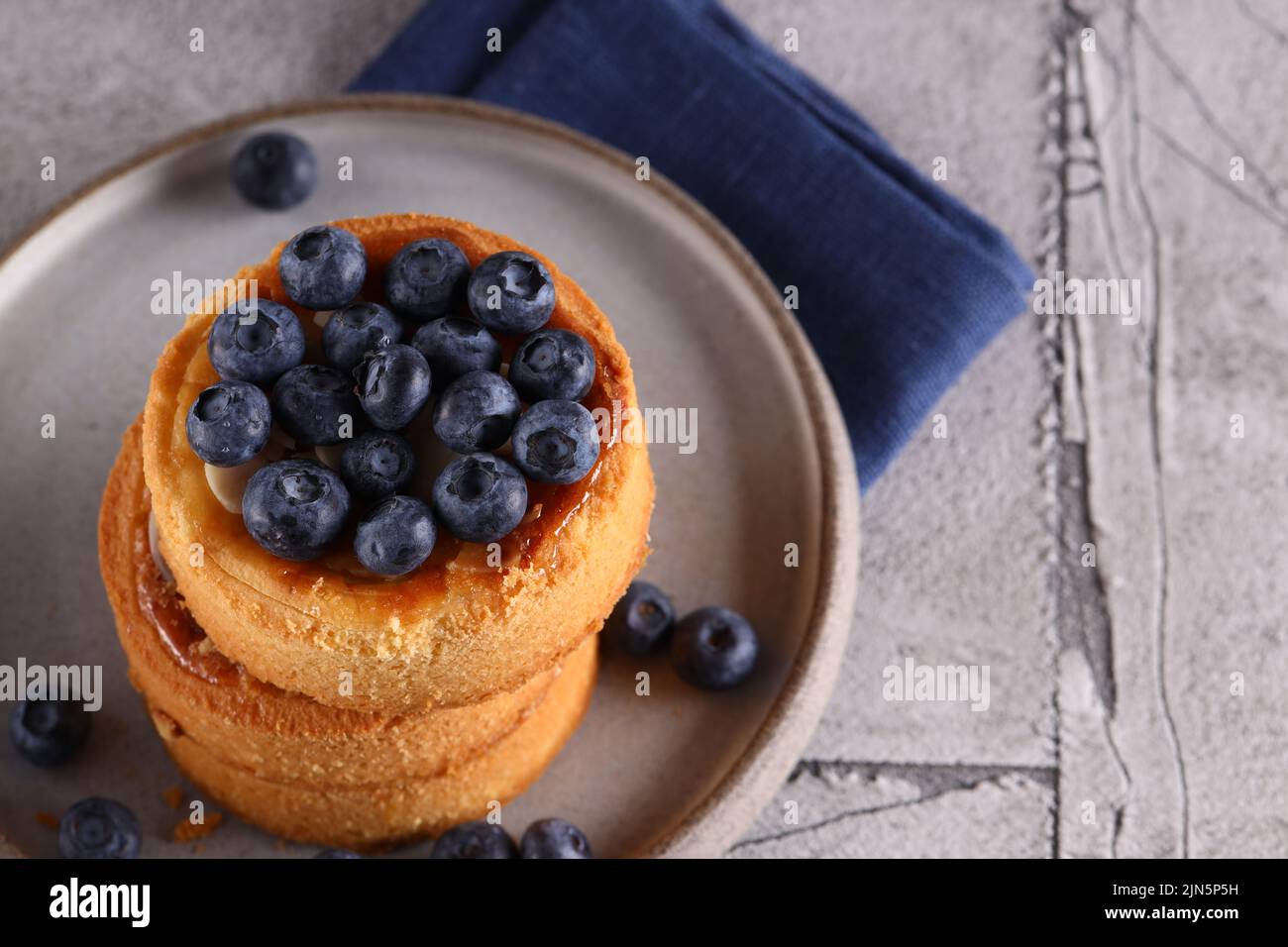 Homemade mini pie fresh hi-res stock photography and images - Alamy