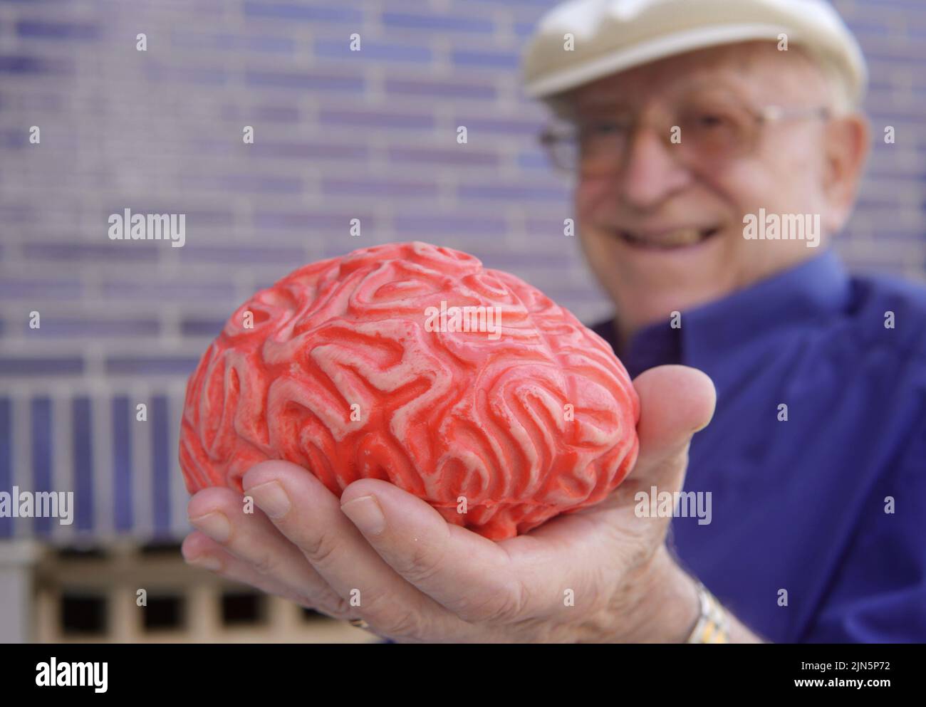 A blurred senior with a rubber brain Stock Photo - Alamy