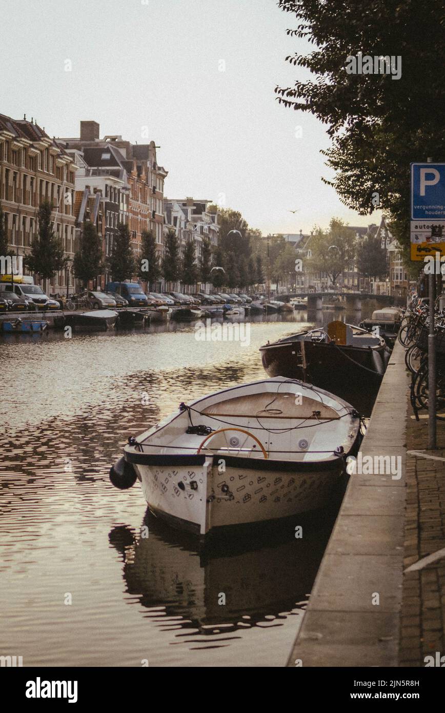 Amsterdam canal walks hi-res stock photography and images - Alamy