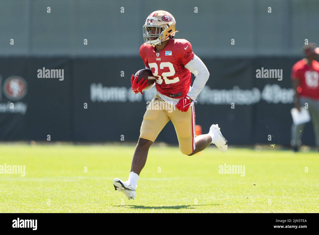 Santa Clara, CA, USA; Aug 7, 2022; San Francisco 49ers running back ...