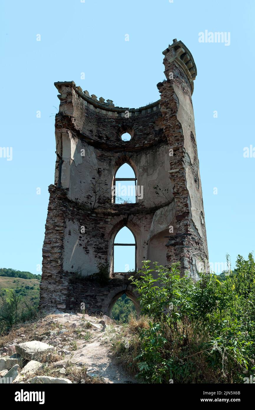 The ruined tower of Chervonohorod Castle in Ukraine Stock Photo - Alamy