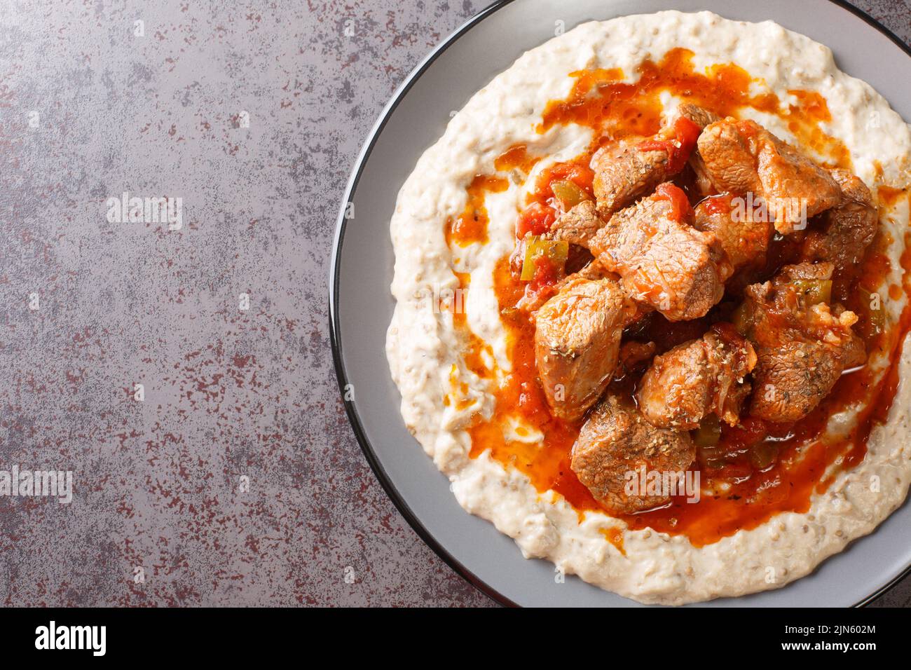 Bed of puree hi-res stock photography and images - Alamy