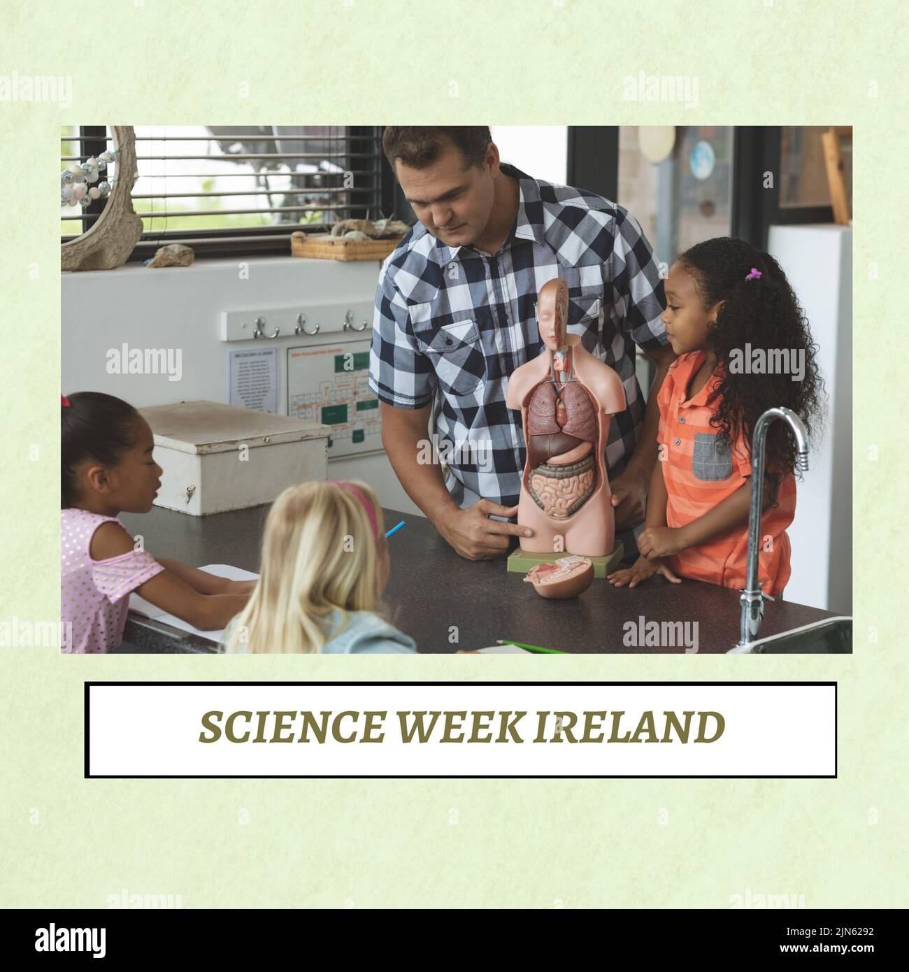 Diverse school children ireland hi-res stock photography and images - Alamy