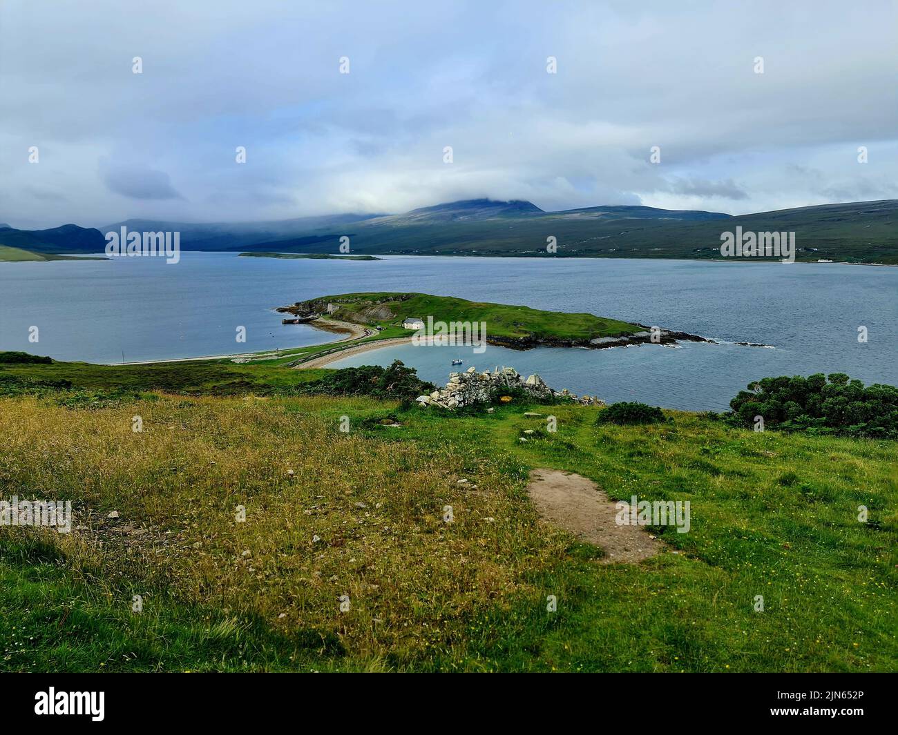 Lake Derryclare Lough in Connemara, Ireland. Nature landscape ...