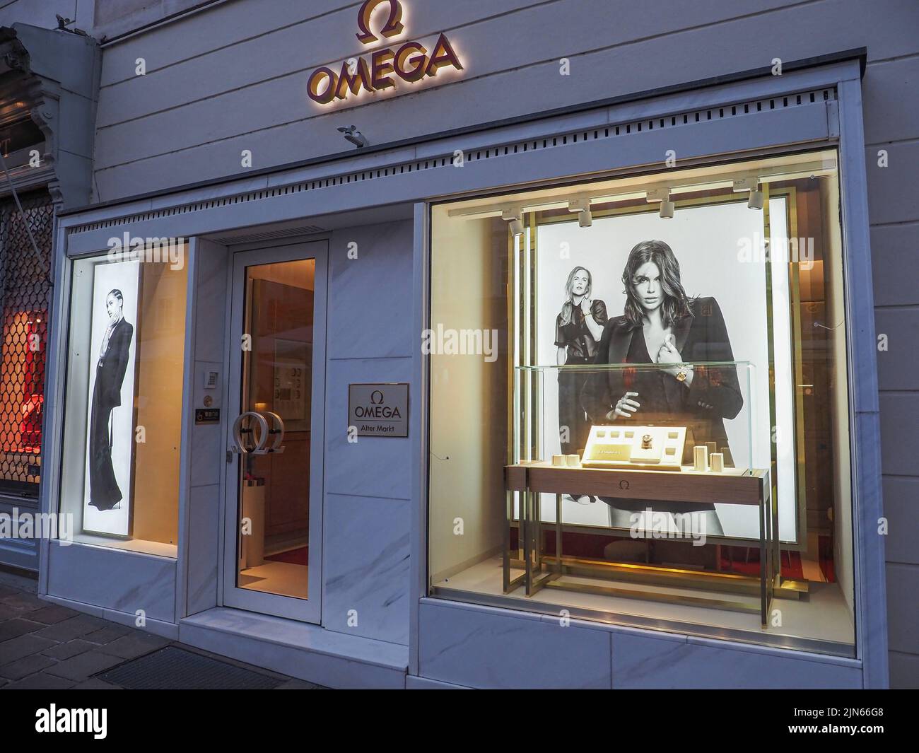 Omega watch logo hi-res stock photography and images - Alamy