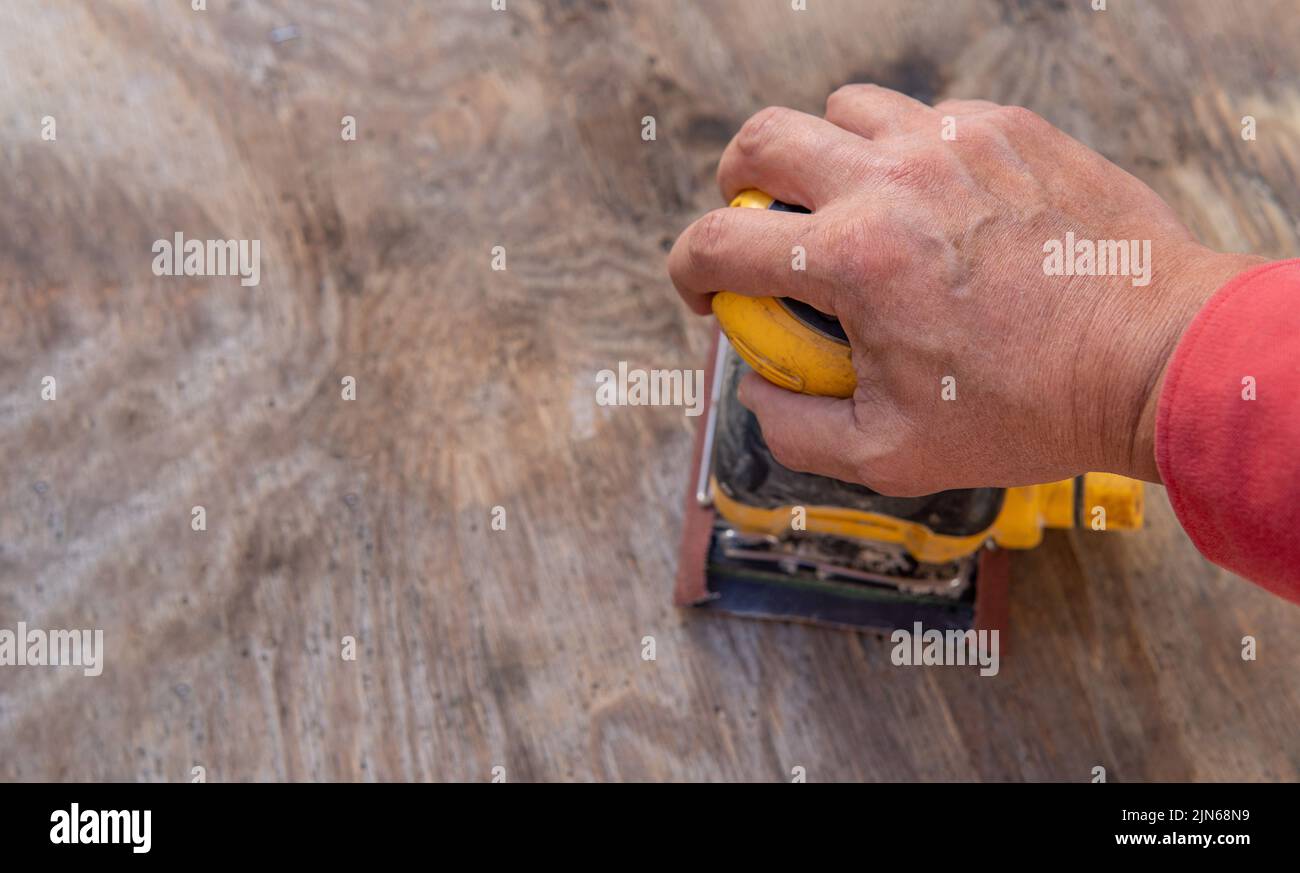 Doing work hi-res stock photography and images - Alamy