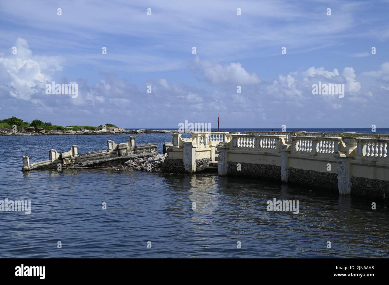 Scenic landscape overlooking the River Almendares in Havana, Cuba Stock ...