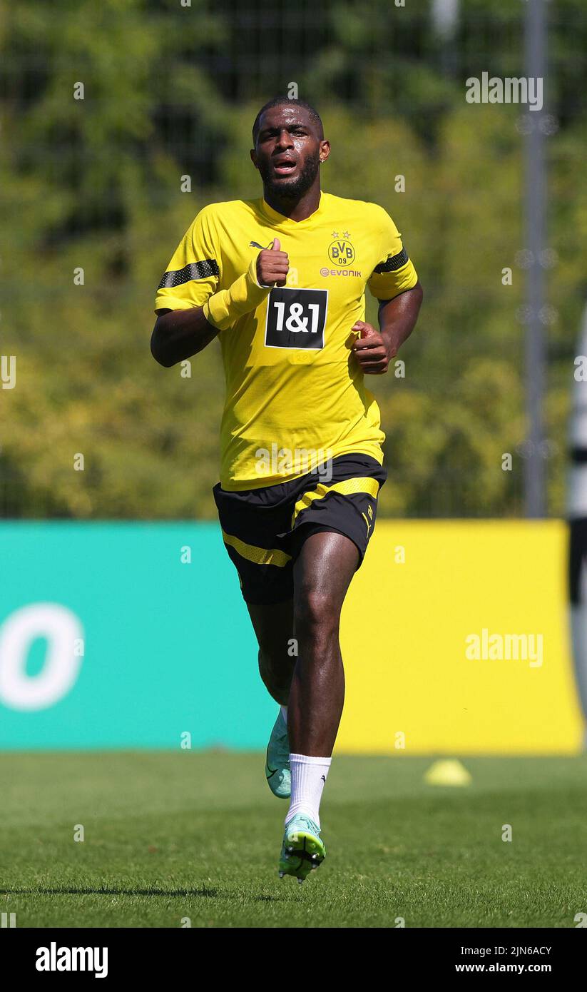 Borussia dortmund 2022 august hi-res stock photography and images - Alamy