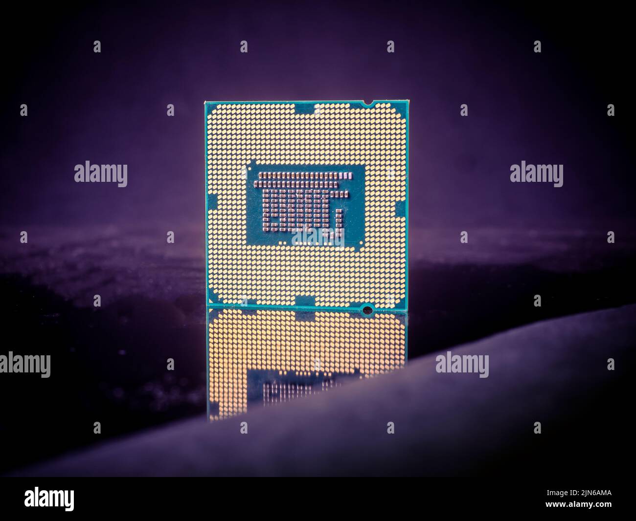 Chip supply chain hi-res stock photography and images - Alamy