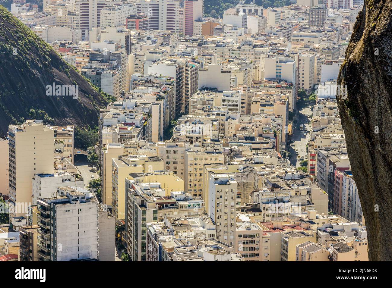 landscape of the Cantagalo favela Stock Photo - Alamy