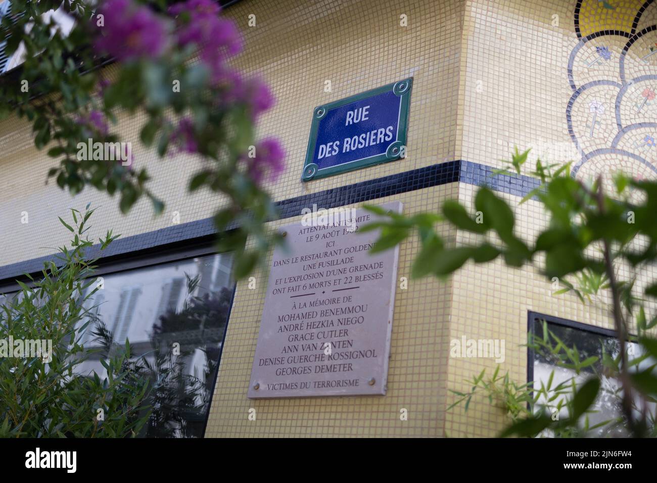 Goldenberg restaurant paris hi-res stock photography and images - Alamy