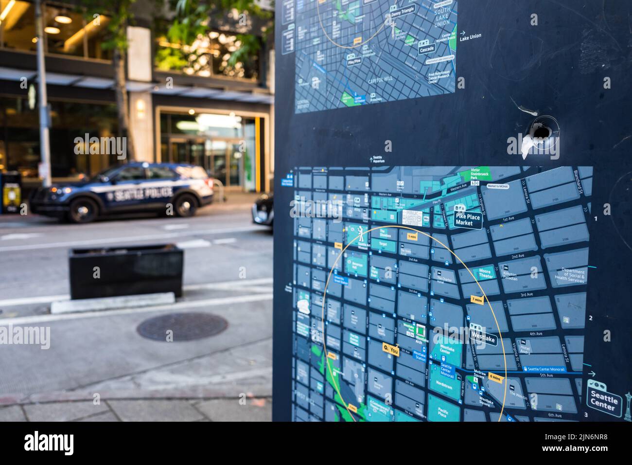 Seattle, USA. 8th Aug, 2022. Informational sidewalk map 5th and Pike ...