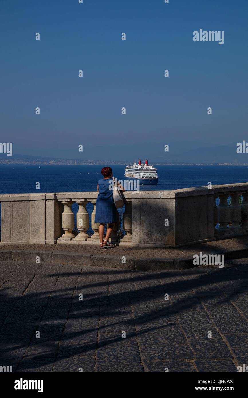 A view of the Bay of Naples with the Fred Olsen cruise liner Bolette ...