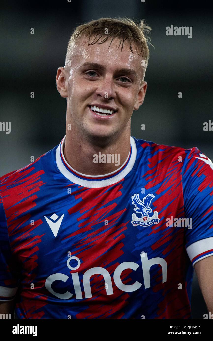 Crystal palace football kit hi-res stock photography and images - Alamy