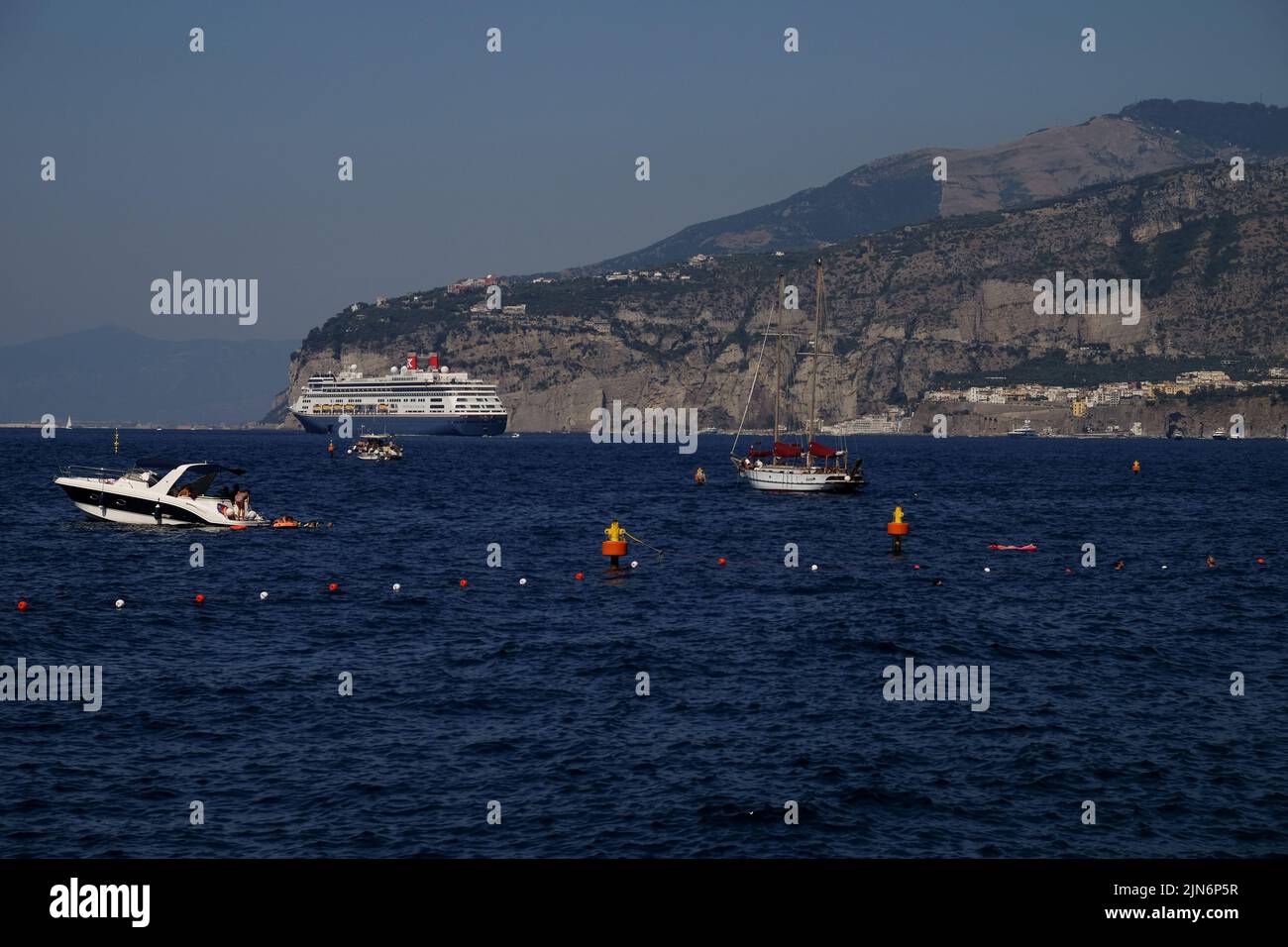 Petter olsen wife hi-res stock photography and images - Alamy