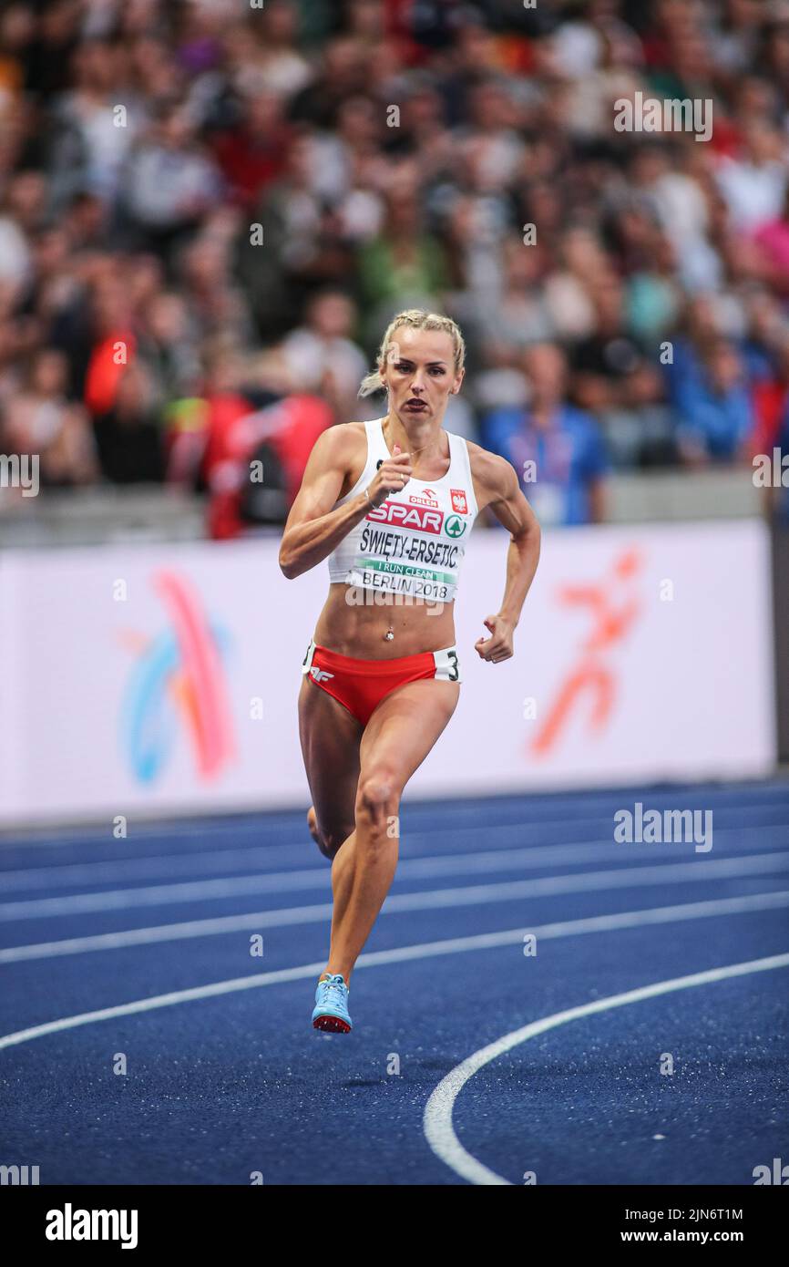 Justyna Święty-Ersetic participating in the 400 meters at the European ...