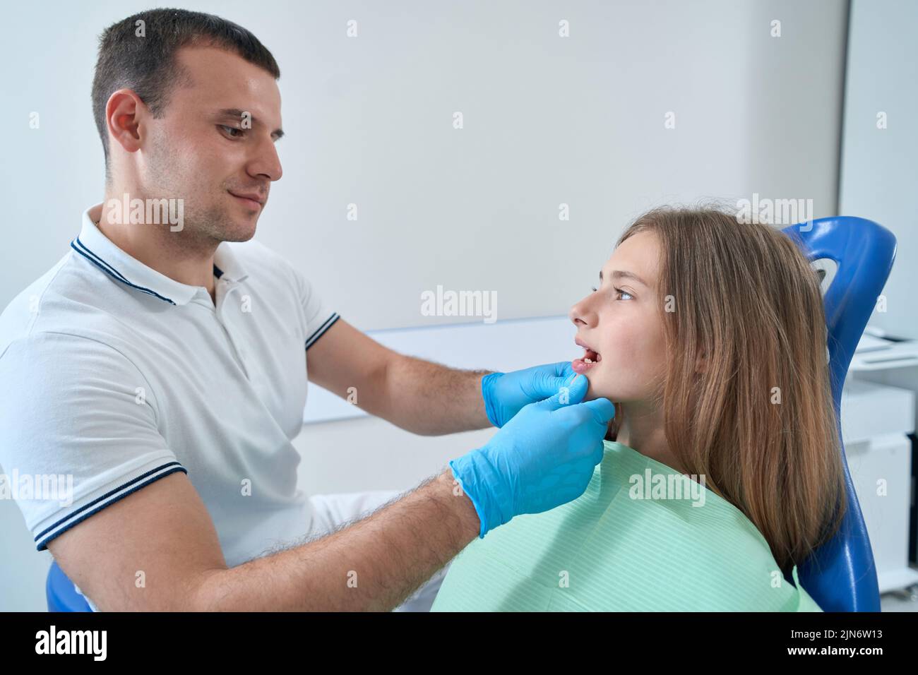 Extraoral hi-res stock photography and images - Alamy