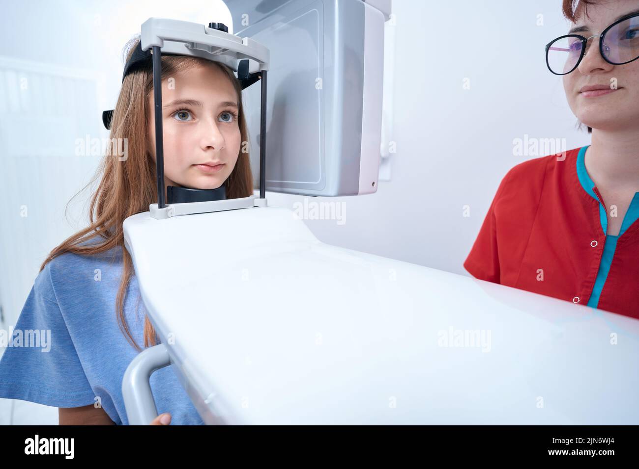 X ray center machine hi-res stock photography and images - Alamy