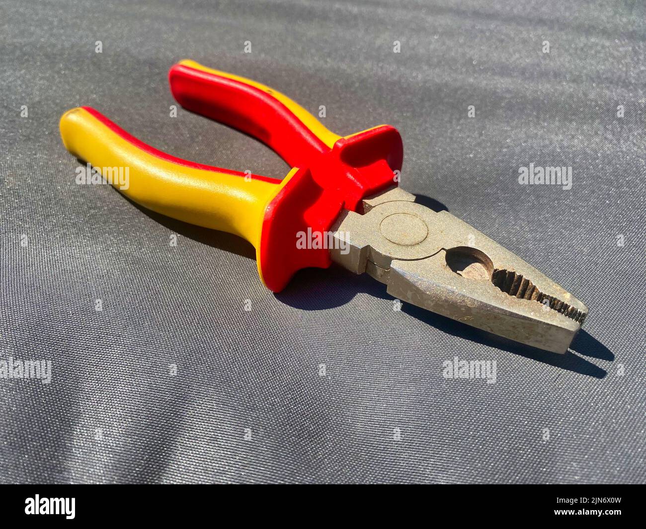 Needle plier hi-res stock photography and images - Alamy