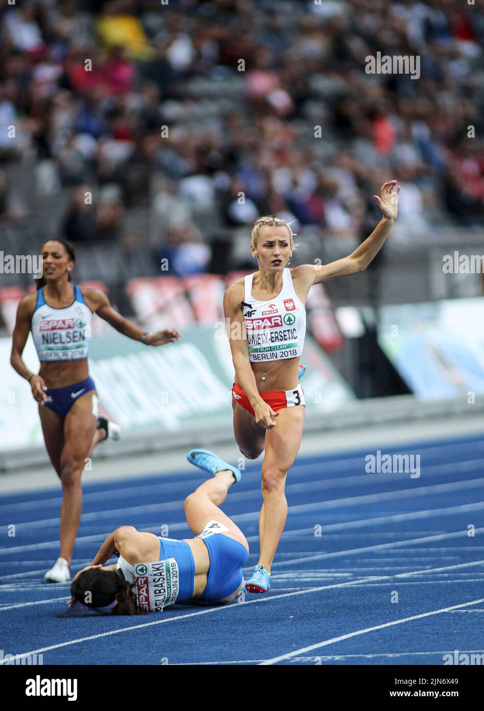 Justyna Święty-Ersetic participating in the 400 meters at the European ...