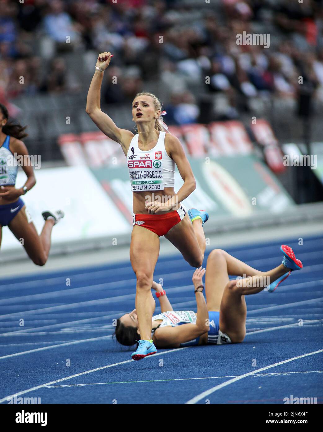 Justyna Święty-Ersetic participating in the 400 meters at the European ...