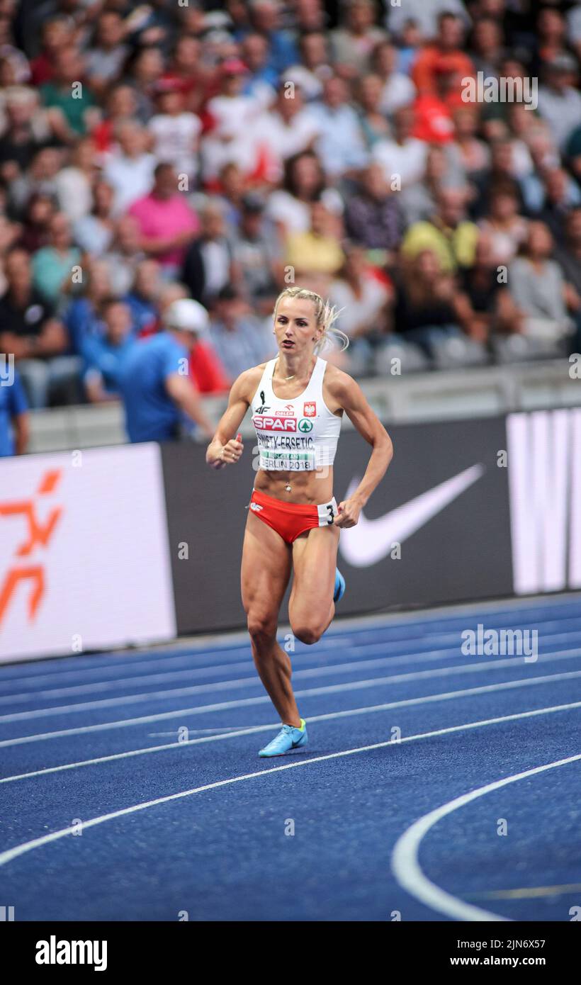 Justyna Święty-Ersetic participating in the 400 meters at the European ...