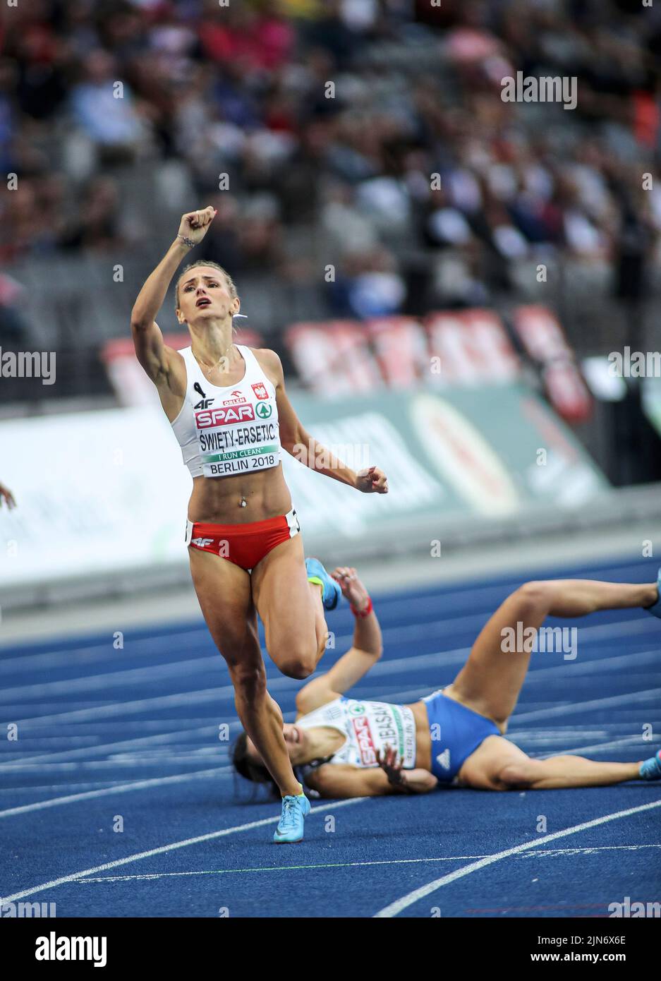 Justyna Święty-Ersetic participating in the 400 meters at the European ...