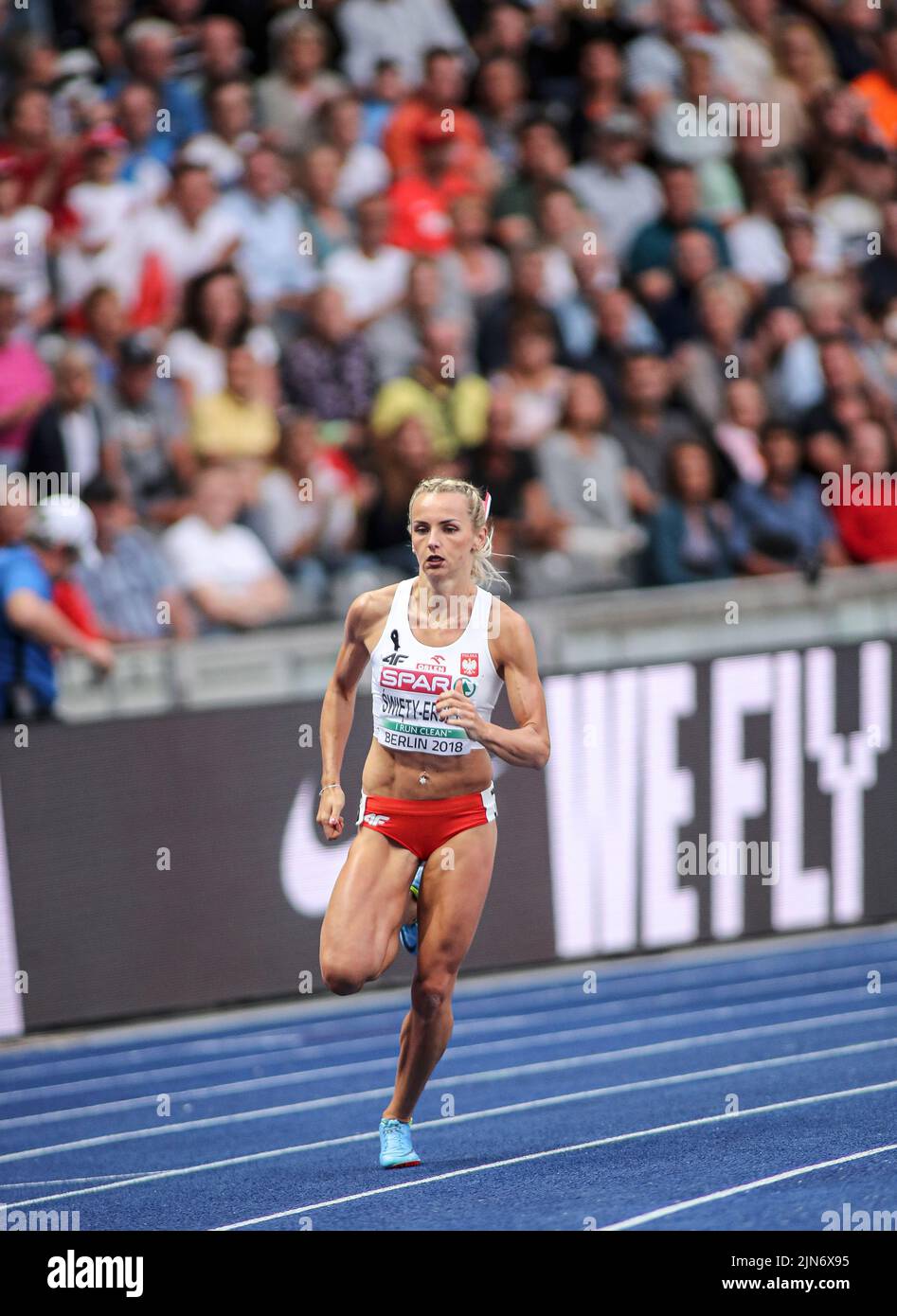 Justyna Święty-Ersetic participating in the 400 meters at the European ...