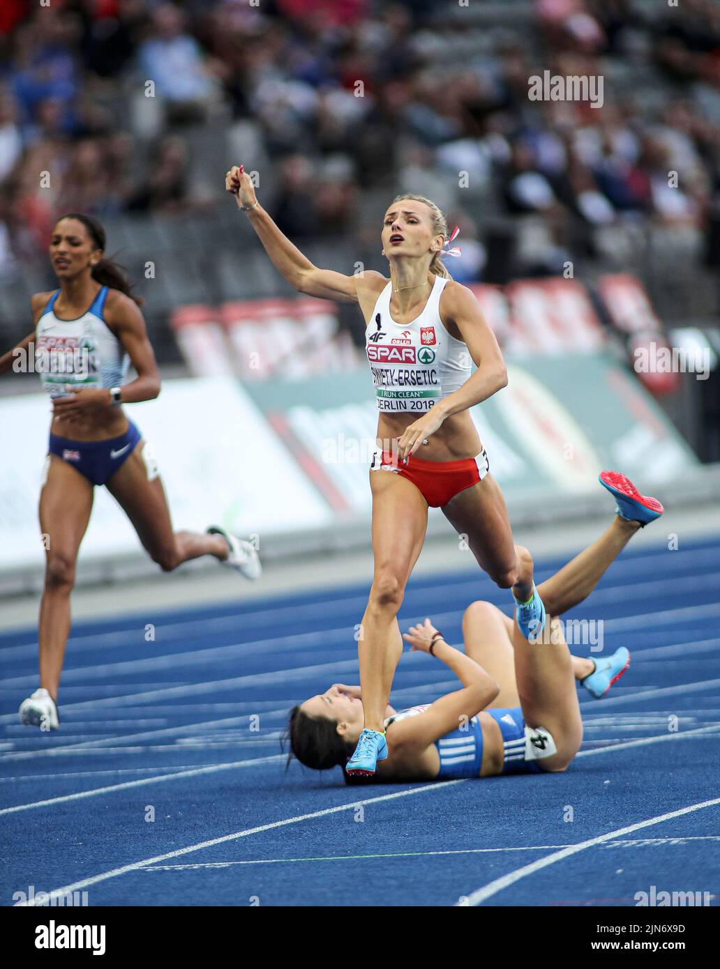 Justyna Święty-Ersetic participating in the 400 meters at the European ...