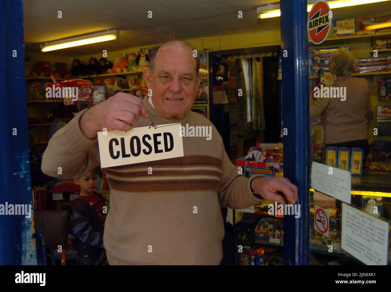 ALAN ANDREWS AT STREETS TOY SHOP IN RINGWOOD, HANTS WHICH IS CLOSING ...