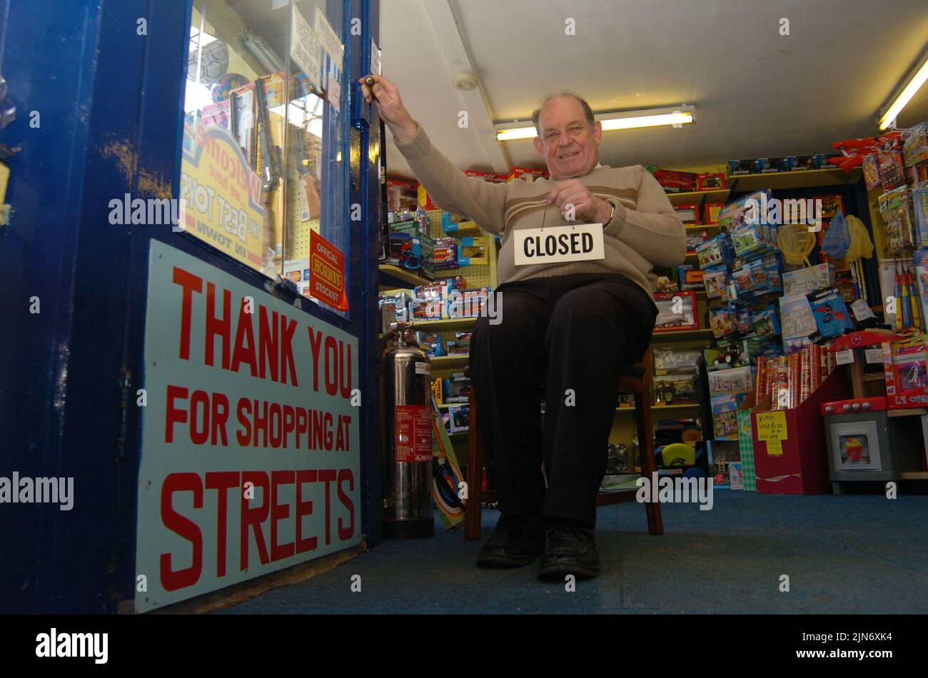 ALAN ANDREWS AT STREETS TOY SHOP IN RINGWOOD, HANTS WHICH IS CLOSING ...