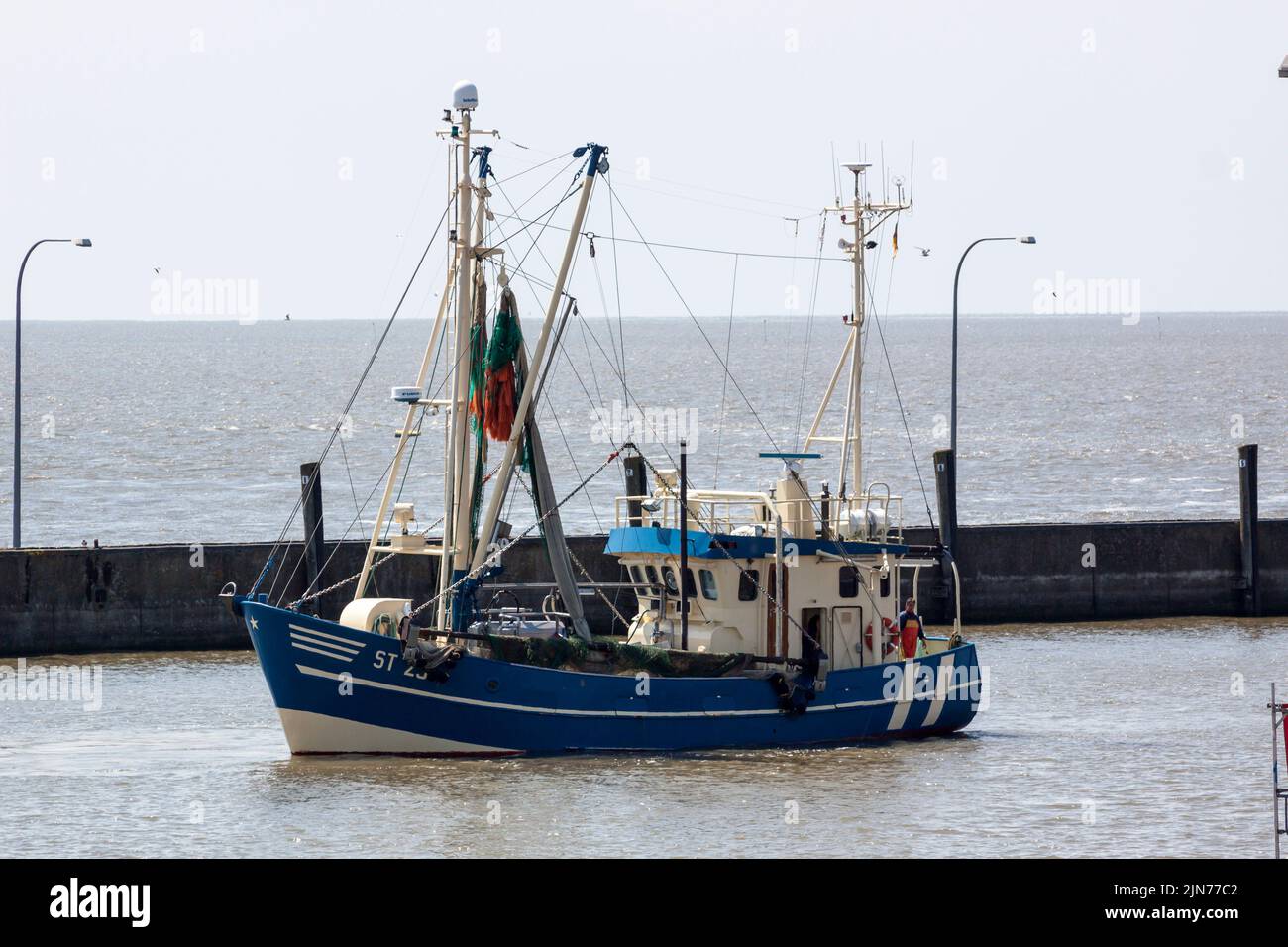 Fischkutter hi-res stock photography and images - Alamy