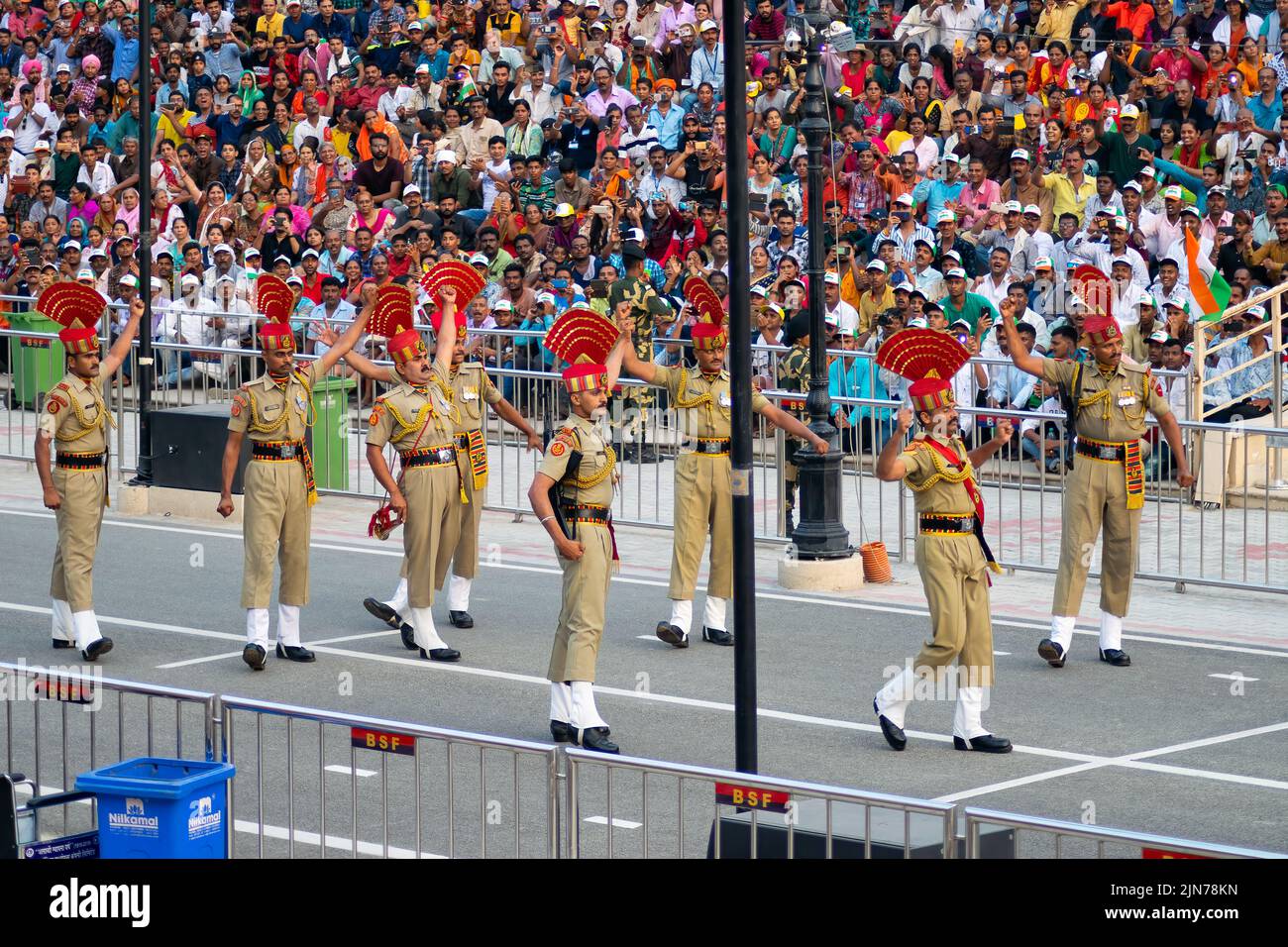 A shot of Indian soldiers during the Wagah-Attari border ceremony Stock ...