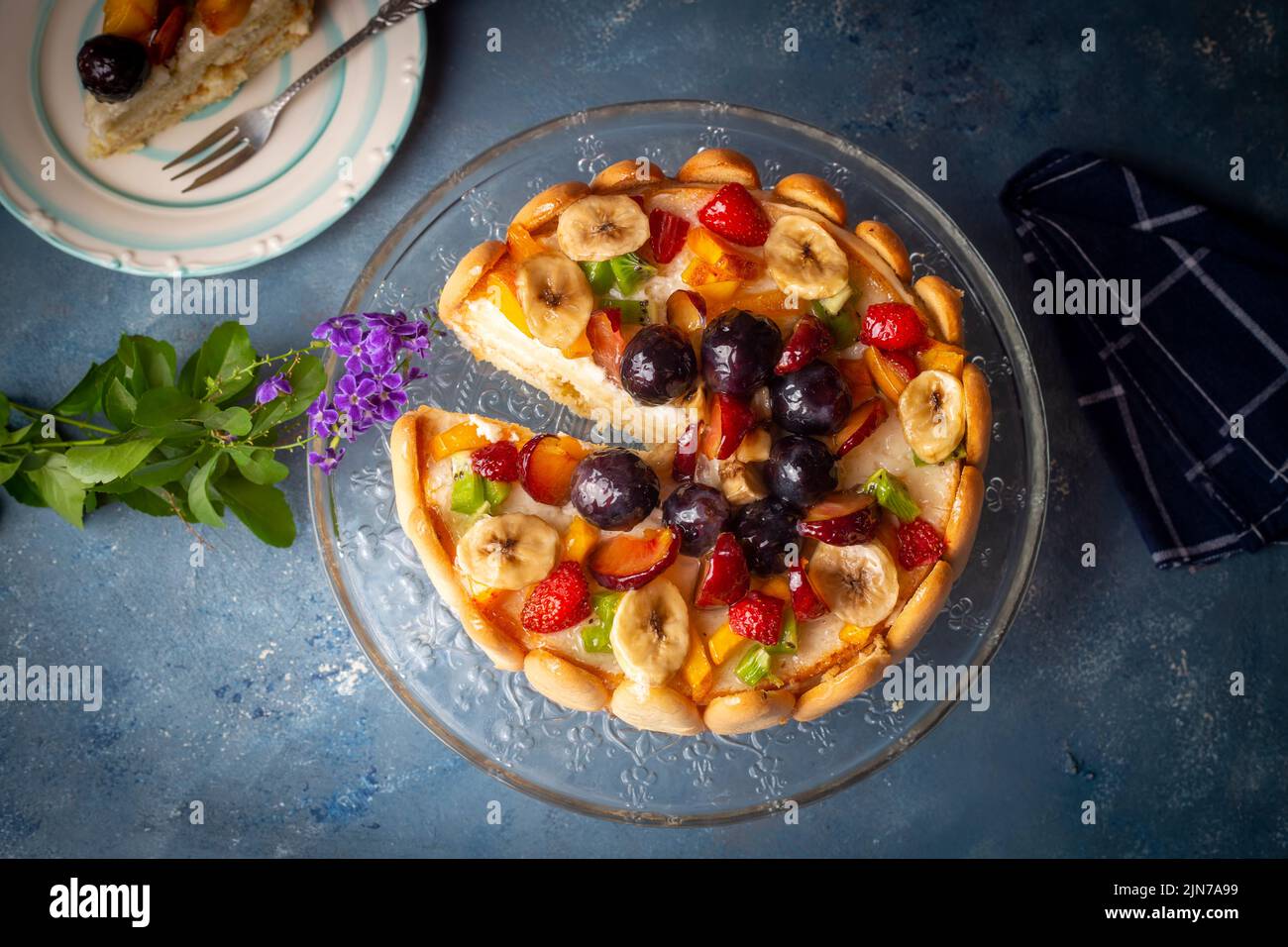 Delicious fruit cake (Turkish name; meyveli yas pasta, karisik meyveli ...