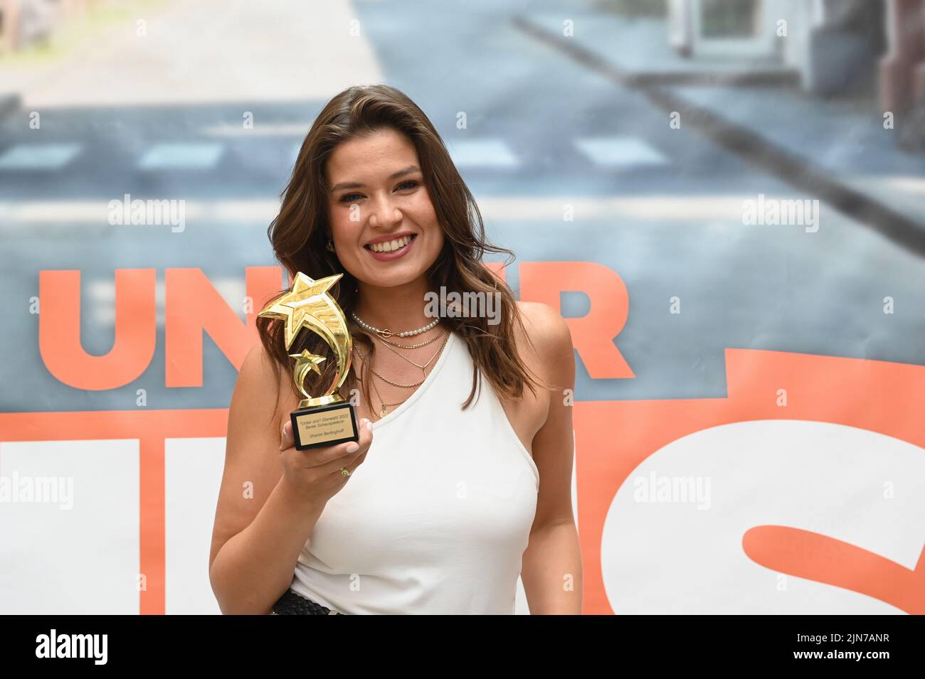 Cologne, Germany. 08th Aug, 2022. Actress Sharon Berlinghoff poses with ...