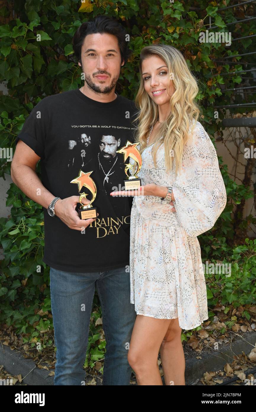 Cologne, Germany. 08th Aug, 2022. Actors Alexander Milo and Isabel ...