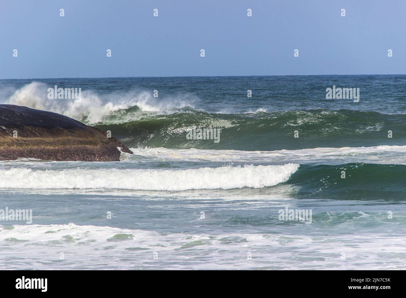 wave at arpoador beach in rio de janeiro Stock Photo - Alamy
