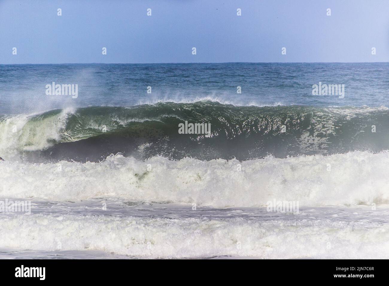 wave at arpoador beach in rio de janeiro Stock Photo - Alamy