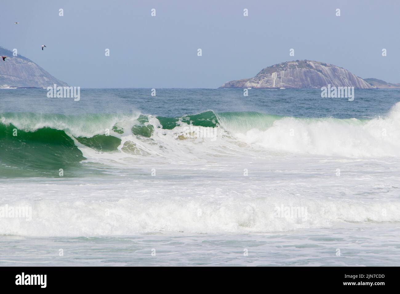 Wave at Rudder Beach in Copacabana in Rio de Janeiro Stock Photo - Alamy
