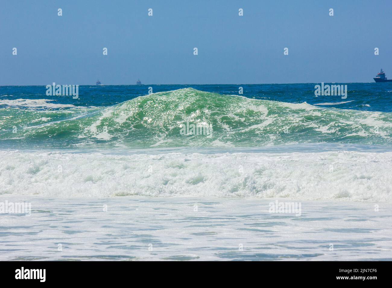 Wave at Rudder Beach in Copacabana in Rio de Janeiro Stock Photo - Alamy