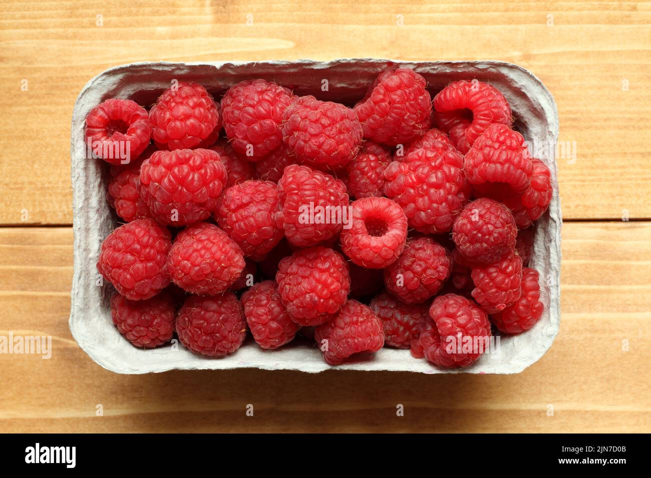 Raspberry box hi-res stock photography and images - Alamy
