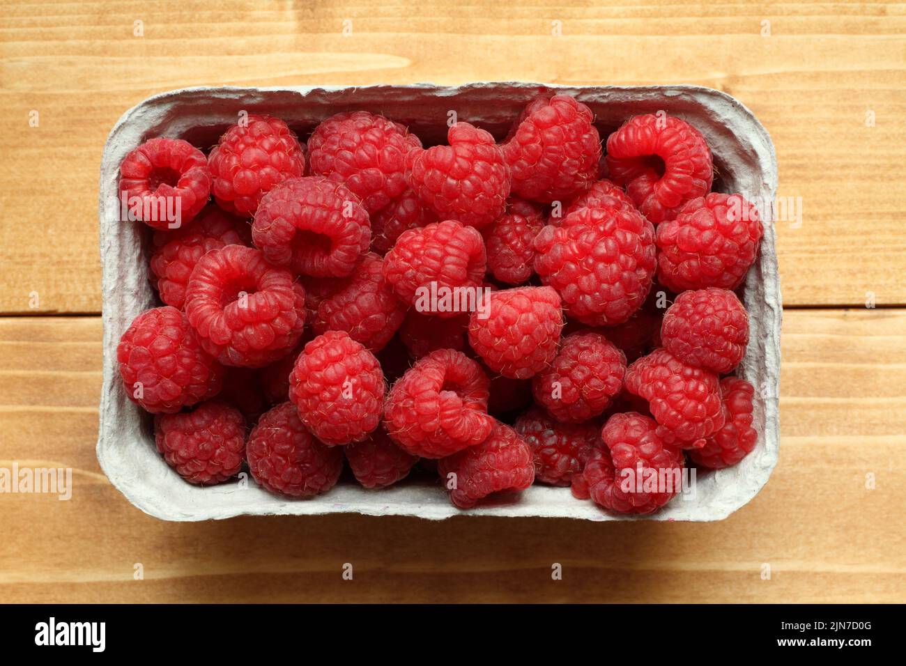 Raspberry box hi-res stock photography and images - Alamy