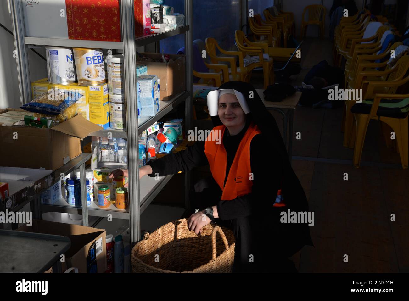 Nun uniform hi-res stock photography and images - Alamy