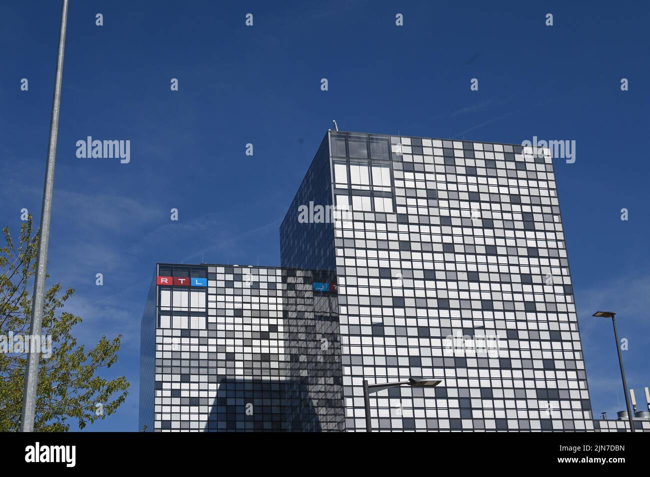 Luxemburg, Luxembourg. 07th Aug, 2022. Logo, RTL Group lettering on the ...