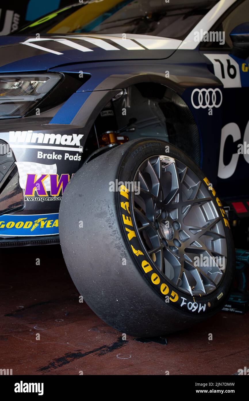 Competitive sporta hi-res stock photography and images - Alamy