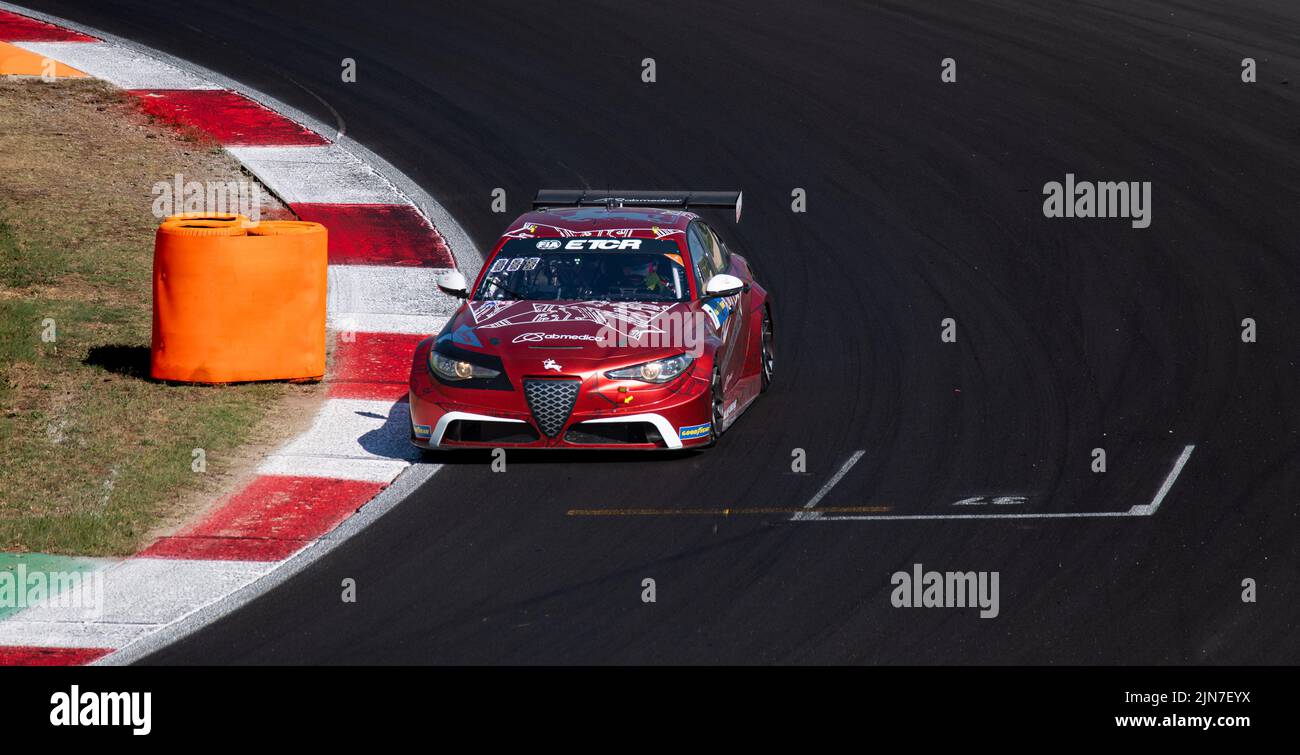 Racing romeo hi-res stock photography and images - Alamy